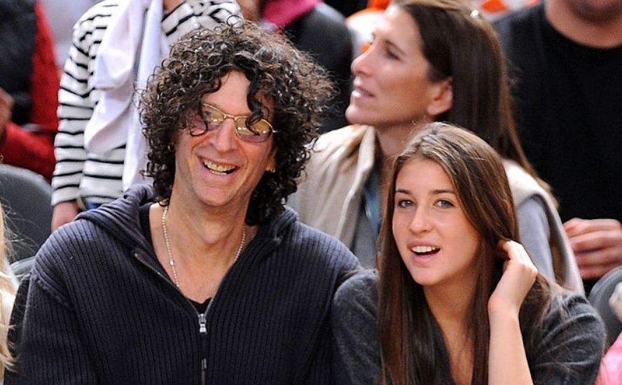 16 Little Known Facts About Howard Stern's Daughters | TheThings | Tea Band