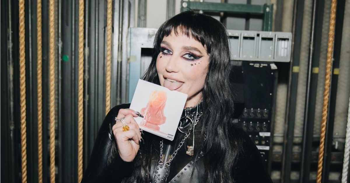 Fans Think Kesha Is Actually A Genius, Here's Why | TheThings